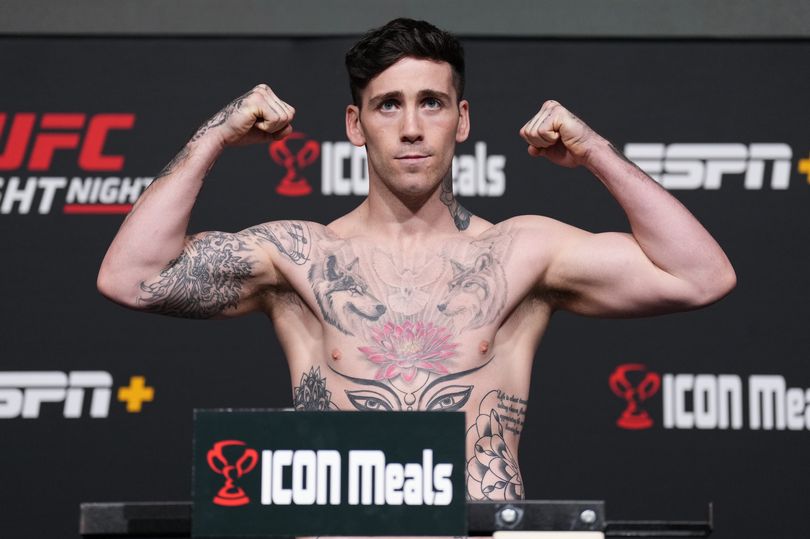 Dean Barry to face Diego Flores in Karate Combat Debut